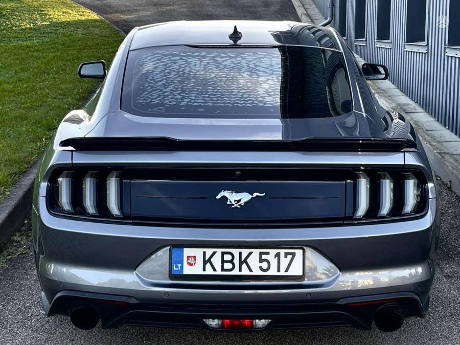 Pelēks Ford Mustang 2021 Radviliškis, ar dzinēja tilpumu 2.26 L un nobraukumu 186 tūkst. km par 19600 €, foto 24 vietnē AUTOMOTO.COM.LV