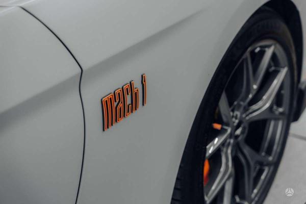 Pelēks Ford Mustang 2022 Rīga, ar dzinēja tilpumu 5.04 L un nobraukumu 29 tūkst. km par 42900 €, foto 10 vietnē AUTOMOTO.COM.LV
