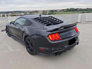 Grey Ford Mustang 2022 in Vilnius, with an engine capacity of 4.95 L and mileage of 50 thousand km for 31750 €, photo 3 on AUTOMOTO.COM.LV