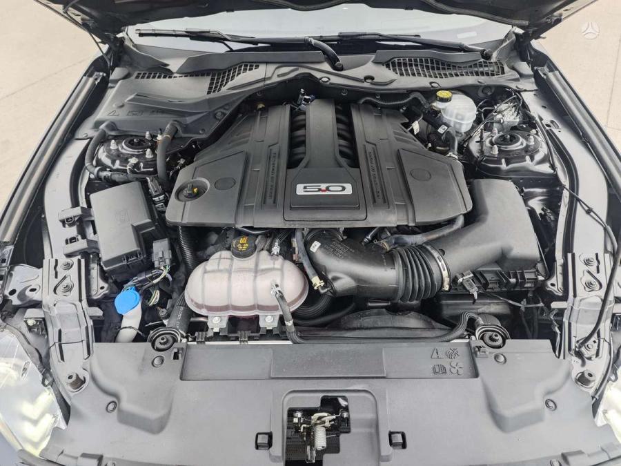 Grey Ford Mustang 2022 in Vilnius, with an engine capacity of 4.95 L and mileage of 50 thousand km for 31750 €, photo 11 on AUTOMOTO.COM.LV