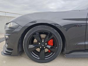 Grey Ford Mustang 2022 in Vilnius, with an engine capacity of 4.95 L and mileage of 50 thousand km for 31750 €, photo 13 on AUTOMOTO.COM.LV