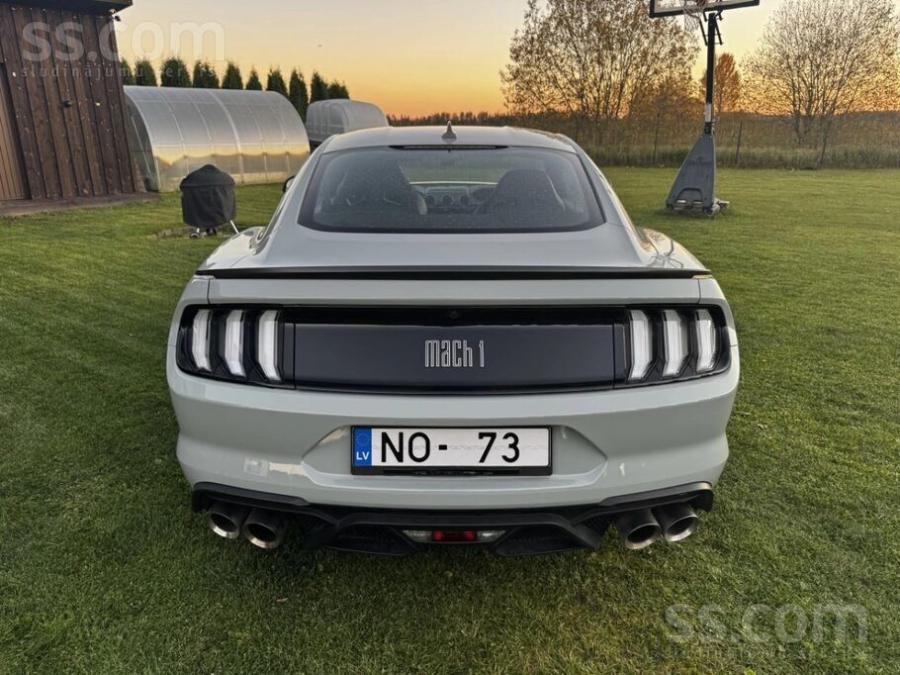 Grey Ford Mustang 2023 in Riga, with an engine capacity of 5.00 L and mileage of 26 thousand km for 44900 €, photo 8 on AUTOMOTO.COM.LV