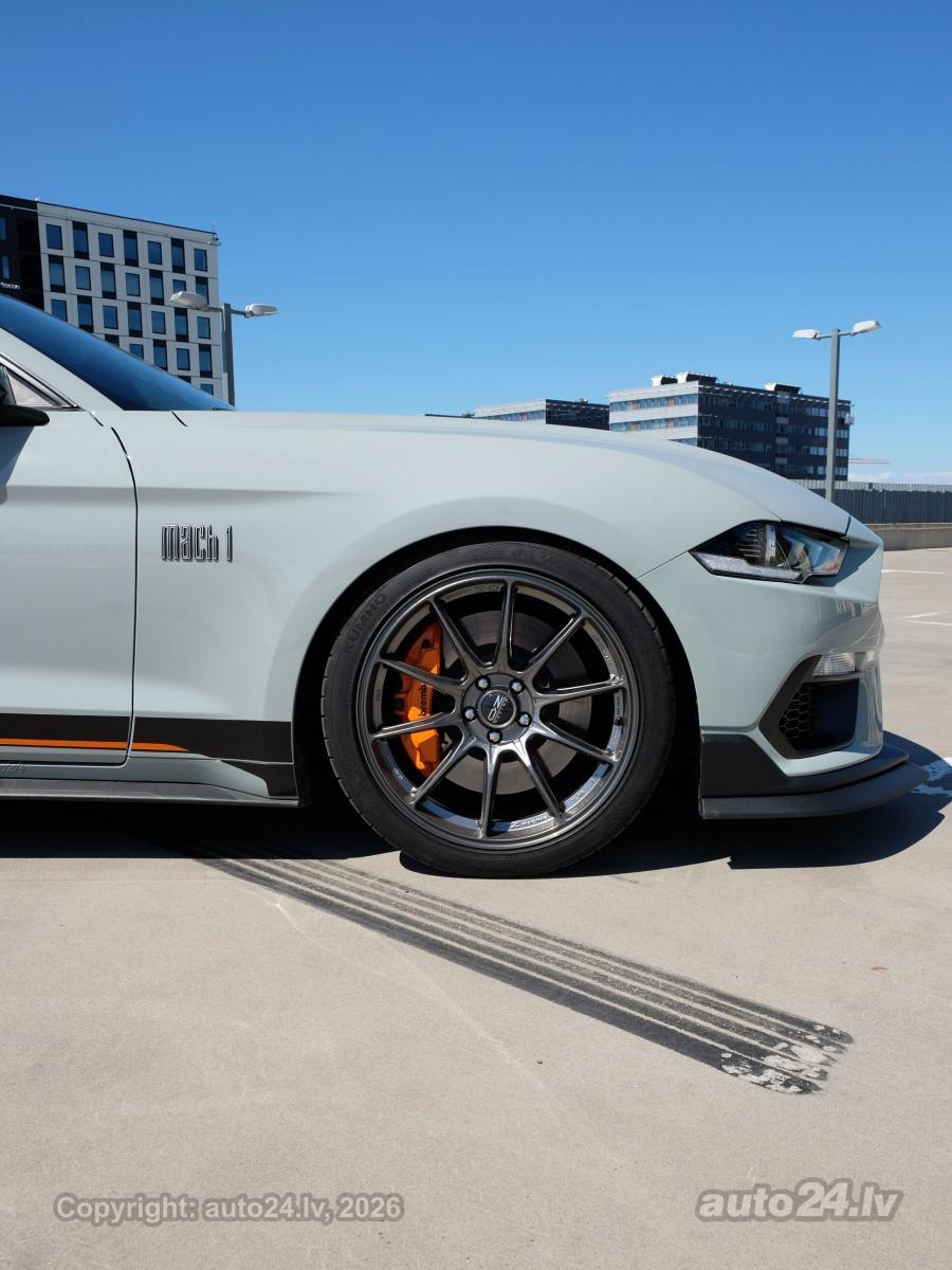 Grey Ford Mustang 2023 in Tallinn, with an engine capacity of 5.00 L and mileage of 11 thousand km for 49990 €, photo 9 on AUTOMOTO.COM.LV