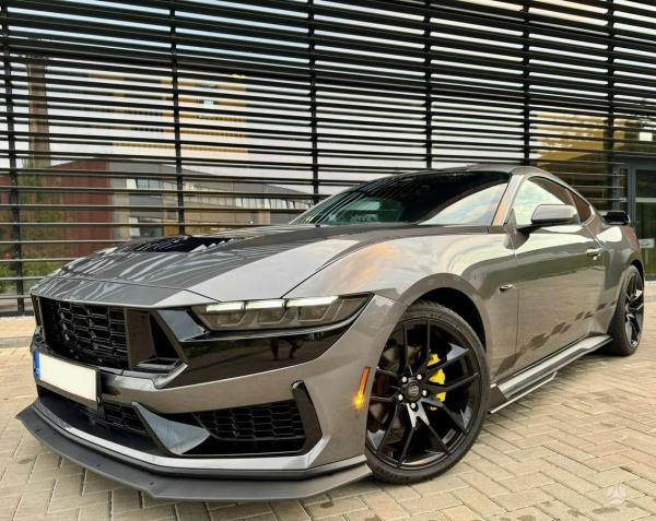 Pelēks Ford Mustang 2024 Klaipėda, ar dzinēja tilpumu 2.26 L un nobraukumu 35 tūkst. km par 32950 €, foto 3 vietnē AUTOMOTO.COM.LV