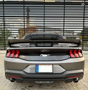 Grey Ford Mustang 2024 in Klaipeda, with an engine capacity of 2.26 L and mileage of 35 thousand km for 32950 €, photo 6 on AUTOMOTO.COM.LV