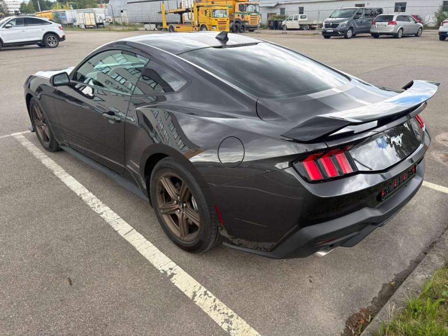 Grey Ford Mustang 2024 in Siauliai, with an engine capacity of 2.30 L and mileage of 52 thousand km for 31944 €, photo 3 on AUTOMOTO.COM.LV