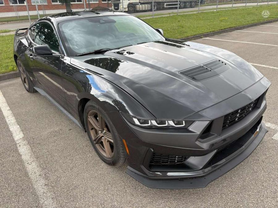 Grey Ford Mustang 2024 in Siauliai, with an engine capacity of 2.30 L and mileage of 52 thousand km for 31944 €, photo 5 on AUTOMOTO.COM.LV