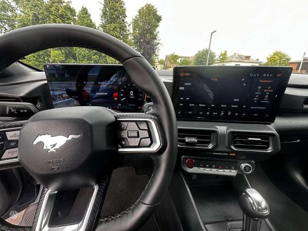 Grey Ford Mustang 2024 in Radviliskis, with an engine capacity of 2.25 L and mileage of 64 thousand km for 28500 €, photo 8 on AUTOMOTO.COM.LV