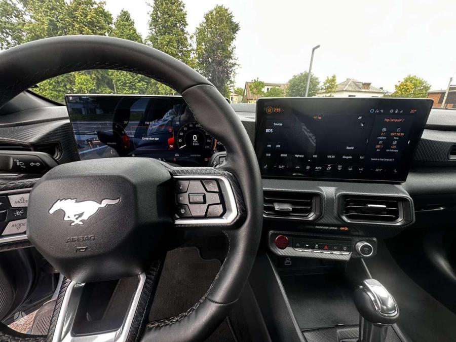 Grey Ford Mustang 2024 in Radviliskis, with an engine capacity of 2.25 L and mileage of 64 thousand km for 28500 €, photo 9 on AUTOMOTO.COM.LV