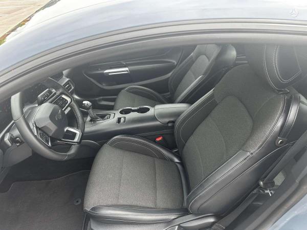 Grey Ford Mustang 2024 in Radviliskis, with an engine capacity of 2.25 L and mileage of 64 thousand km for 28500 €, photo 9 on AUTOMOTO.COM.LV