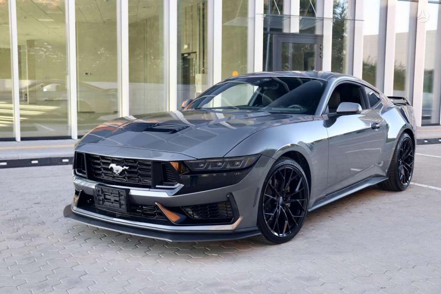 Grey Ford Mustang 2025 in Vilnius, with an engine capacity of 2.25 L and mileage of 9 thousand km for 32999 €, photo 3 on AUTOMOTO.COM.LV