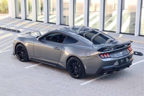 Grey Ford Mustang 2025 in Vilnius, with an engine capacity of 2.25 L and mileage of 9 thousand km for 32999 €, photo 9 on AUTOMOTO.COM.LV