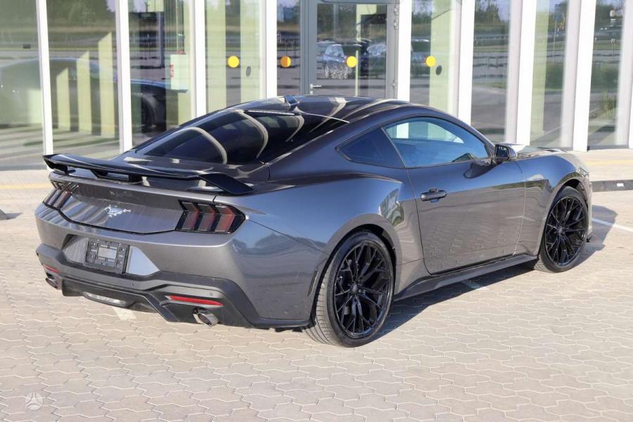 Grey Ford Mustang 2025 in Vilnius, with an engine capacity of 2.25 L and mileage of 9 thousand km for 32999 €, photo 13 on AUTOMOTO.COM.LV