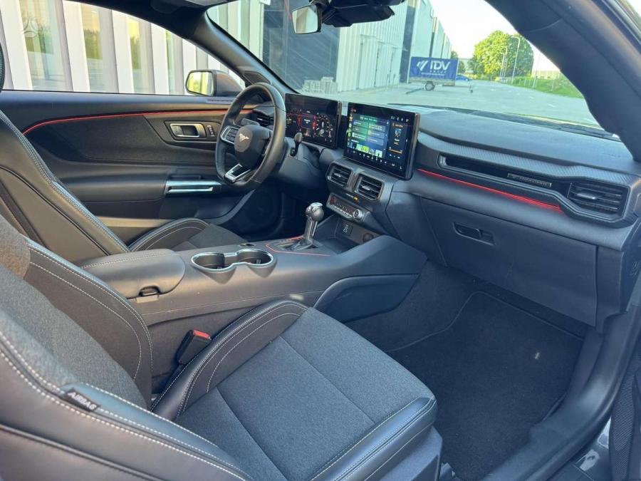 Grey Ford Mustang 2025 in Vilnius, with an engine capacity of 2.25 L and mileage of 9 thousand km for 32999 €, photo 22 on AUTOMOTO.COM.LV