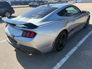 Grey Ford Mustang 2025 in Siauliai, with an engine capacity of 2.30 L and mileage of 1 thousand km for 32186 €, photo 4 on AUTOMOTO.COM.LV