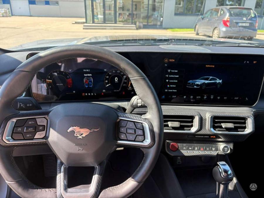 Grey Ford Mustang 2025 in Siauliai, with an engine capacity of 2.30 L and mileage of 1 thousand km for 32186 €, photo 8 on AUTOMOTO.COM.LV