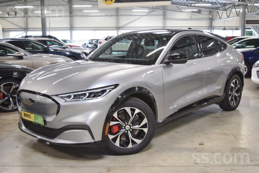 Grey Ford Mustang 2021 in Riga, with an engine capacity of 0.00 L and mileage of 48 thousand km for 12000 €, photo 1 on AUTOMOTO.COM.LV