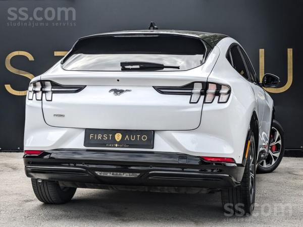 Pelēks Ford Mustang 2021 Tukums, ar dzinēja tilpumu 0.00 L un nobraukumu 77 tūkst. km par 29990 €, foto 4 vietnē AUTOMOTO.COM.LV