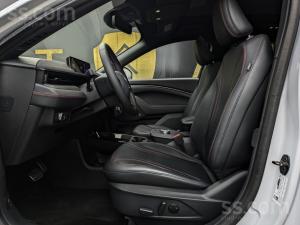 Grey Ford Mustang 2021 in Tukums, with an engine capacity of 0.00 L and mileage of 77 thousand km for 27700 €, photo 7 on AUTOMOTO.COM.LV