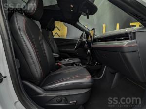 Grey Ford Mustang 2021 in Tukums, with an engine capacity of 0.00 L and mileage of 77 thousand km for 27700 €, photo 8 on AUTOMOTO.COM.LV