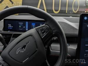 Grey Ford Mustang 2021 in Tukums, with an engine capacity of 0.00 L and mileage of 77 thousand km for 27700 €, photo 11 on AUTOMOTO.COM.LV