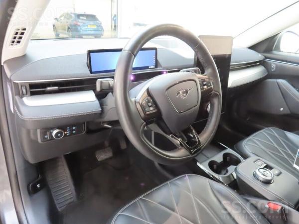 Grey Ford Mustang 2021 in Limbazi, with an engine capacity of 0.00 L and mileage of 142 thousand km for 25945 €, photo 6 on AUTOMOTO.COM.LV