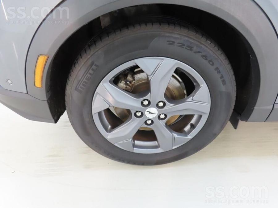 Pelēks Ford Mustang 2021 Limbaži, ar dzinēja tilpumu 0.00 L un nobraukumu 142 tūkst. km par 25945 €, foto 14 vietnē AUTOMOTO.COM.LV