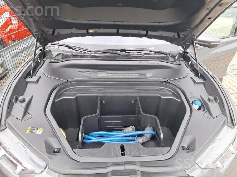 Pelēks Ford Mustang 2021 Limbaži, ar dzinēja tilpumu 5.00 L un nobraukumu 142 tūkst. km par 25945 €, foto 17 vietnē AUTOMOTO.COM.LV