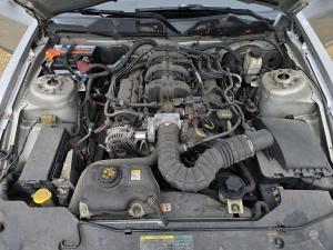 Grey Ford Mustang 2010 in Siauliai, with an engine capacity of 4.00 L and mileage of 153 thousand km for 5750 €, photo 13 on AUTOMOTO.COM.LV