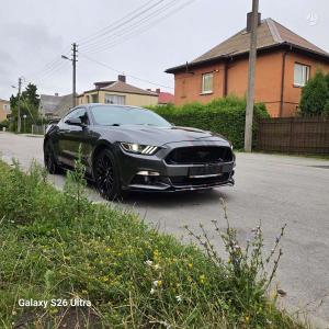 Grey Ford Mustang 2017 in Klaipeda, with an engine capacity of 4.95 L and mileage of 90 thousand km for 24200 €, photo 3 on AUTOMOTO.COM.LV