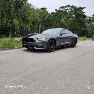 Grey Ford Mustang 2017 in Klaipeda, with an engine capacity of 4.95 L and mileage of 90 thousand km for 24200 €, photo 4 on AUTOMOTO.COM.LV