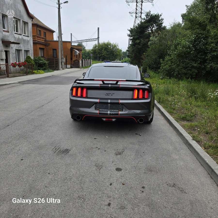 Grey Ford Mustang 2017 in Klaipeda, with an engine capacity of 4.95 L and mileage of 90 thousand km for 24200 €, photo 9 on AUTOMOTO.COM.LV