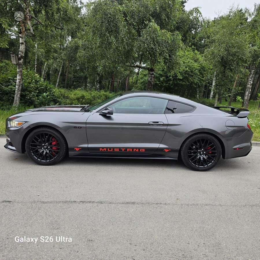 Grey Ford Mustang 2017 in Klaipeda, with an engine capacity of 4.95 L and mileage of 90 thousand km for 24200 €, photo 10 on AUTOMOTO.COM.LV