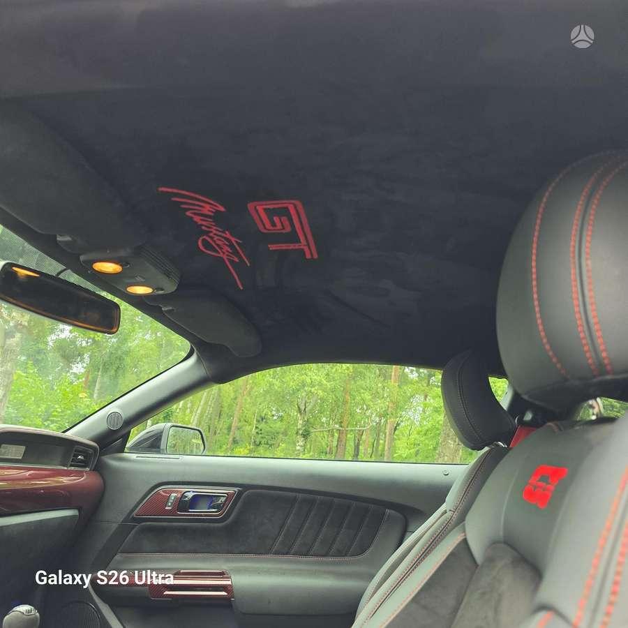 Grey Ford Mustang 2017 in Klaipeda, with an engine capacity of 4.95 L and mileage of 90 thousand km for 24200 €, photo 12 on AUTOMOTO.COM.LV