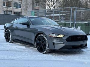 Pelēks Ford Mustang 2021 Ukmergė, ar dzinēja tilpumu 2.25 L un nobraukumu 62 tūkst. km par 11400 €, foto  vietnē AUTOMOTO.COM.LV