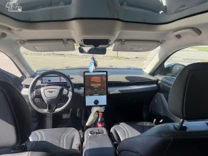 Черный Форд Mustang Mach-E 2020 в Клайпеда, объемом двигателя 0.00 л и пробегом 102 тыс. км за 22500 €, фото 14 на AUTOMOTO.COM.LV
