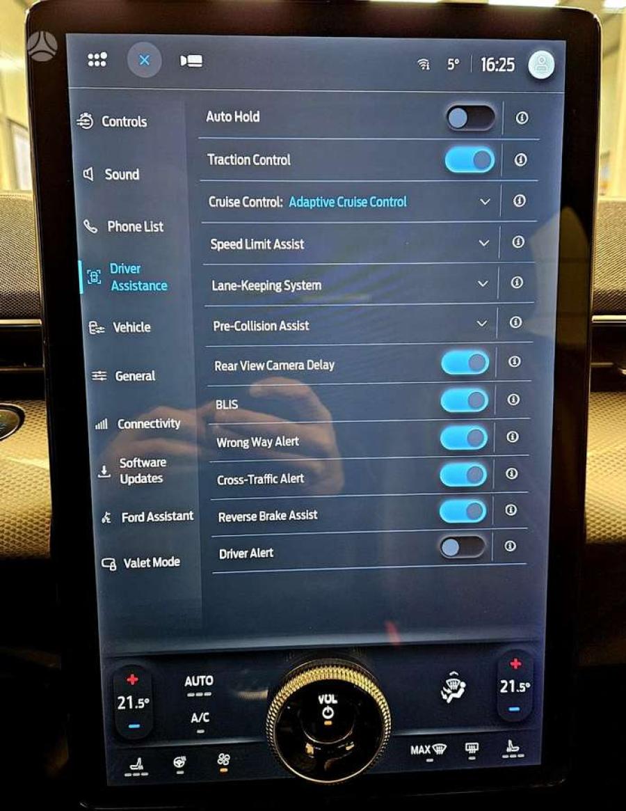 Черный Форд Mustang Mach-E 2021 в Мариямполе, объемом двигателя 0.00 л и пробегом 202 тыс. км за 16900 €, фото 25 на AUTOMOTO.COM.LV