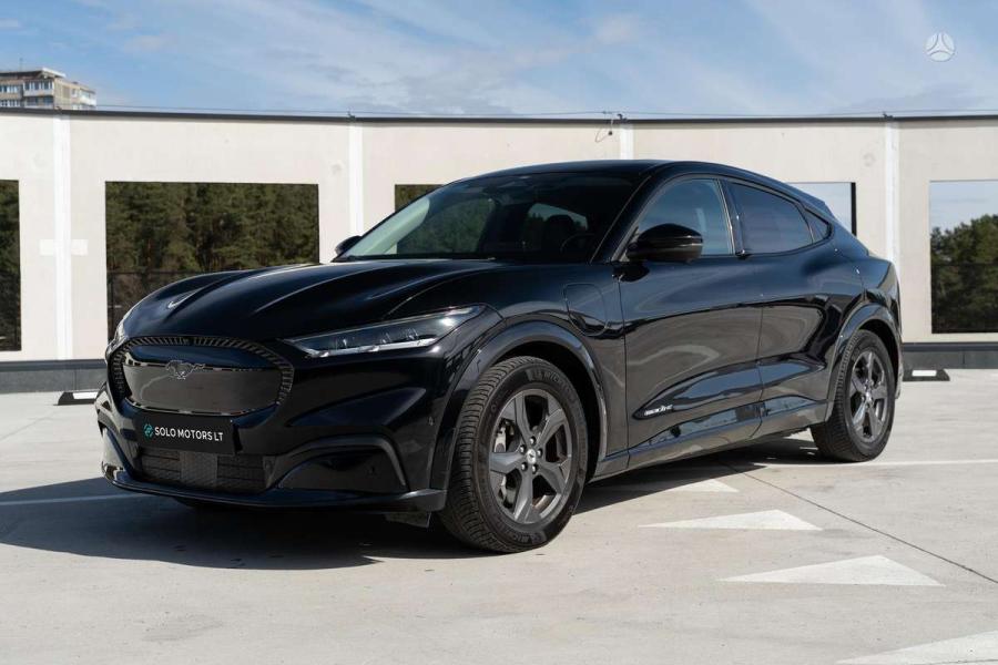 Melns Ford Mustang Mach-E 2021 Viļņa, ar dzinēja tilpumu 0.00 L un nobraukumu 22 tūkst. km par 23950 €, foto 9 vietnē AUTOMOTO.COM.LV