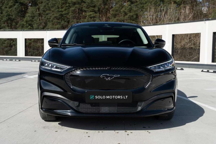 Melns Ford Mustang Mach-E 2021 Viļņa, ar dzinēja tilpumu 0.00 L un nobraukumu 22 tūkst. km par 23950 €, foto 10 vietnē AUTOMOTO.COM.LV