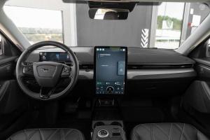 Melns Ford Mustang Mach-E 2021 Viļņa, ar dzinēja tilpumu 0.00 L un nobraukumu 22 tūkst. km par 23950 €, foto 14 vietnē AUTOMOTO.COM.LV