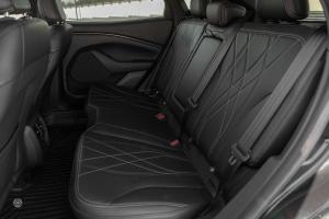 Melns Ford Mustang Mach-E 2021 Viļņa, ar dzinēja tilpumu 0.00 L un nobraukumu 22 tūkst. km par 23950 €, foto 15 vietnē AUTOMOTO.COM.LV