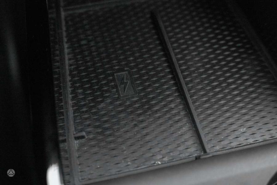 Melns Ford Mustang Mach-E 2021 Viļņa, ar dzinēja tilpumu 0.00 L un nobraukumu 22 tūkst. km par 23950 €, foto 29 vietnē AUTOMOTO.COM.LV