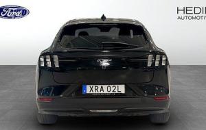 Black Ford Mustang Mach-E 2022 in Kaunas, with an engine capacity of 0.00 L and mileage of 76 thousand km for 32829 €, photo 7 on AUTOMOTO.COM.LV
