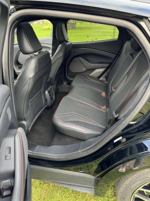 Melns Ford Mustang Mach-E 2023 Kauņa, ar dzinēja tilpumu 0.00 L un nobraukumu 13 tūkst. km par 32900 €, foto 24 vietnē AUTOMOTO.COM.LV