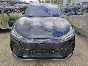 Black Ford Mustang Mach-E 2023 in Kaunas, with an engine capacity of 0.00 L and mileage of 75 thousand km for 36905 €, photo 4 on AUTOMOTO.COM.LV