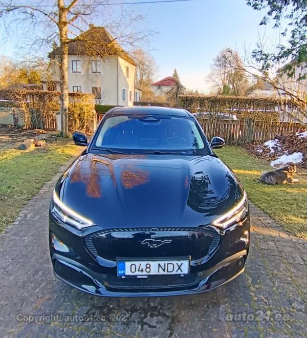 Black Ford Mustang Mach-E 2021 in Tartu, with an engine capacity of 0.00 L and mileage of 97 thousand km for 28500 €, photo 11 on AUTOMOTO.COM.LV