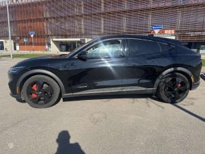 Melns Ford Mustang Mach-E 2021 Klaipėda, ar dzinēja tilpumu 0.00 L un nobraukumu 101 tūkst. km par 22500 €, foto 9 vietnē AUTOMOTO.COM.LV