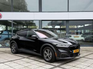 Черный Форд Mustang Mach-E 2021 в Укмерге, объемом двигателя 0.00 л и пробегом 226 тыс. км за 21000 €, фото 3 на AUTOMOTO.COM.LV