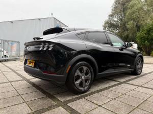 Черный Форд Mustang Mach-E 2021 в Укмерге, объемом двигателя 0.00 л и пробегом 226 тыс. км за 21000 €, фото 5 на AUTOMOTO.COM.LV