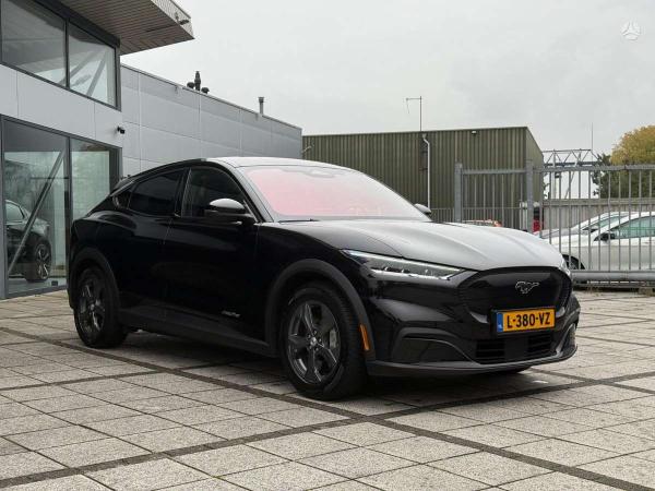 Black Ford Mustang Mach-E 2021 in Ukmerge, with an engine capacity of 0.00 L and mileage of 226 thousand km for 21000 €, photo 8 on AUTOMOTO.COM.LV